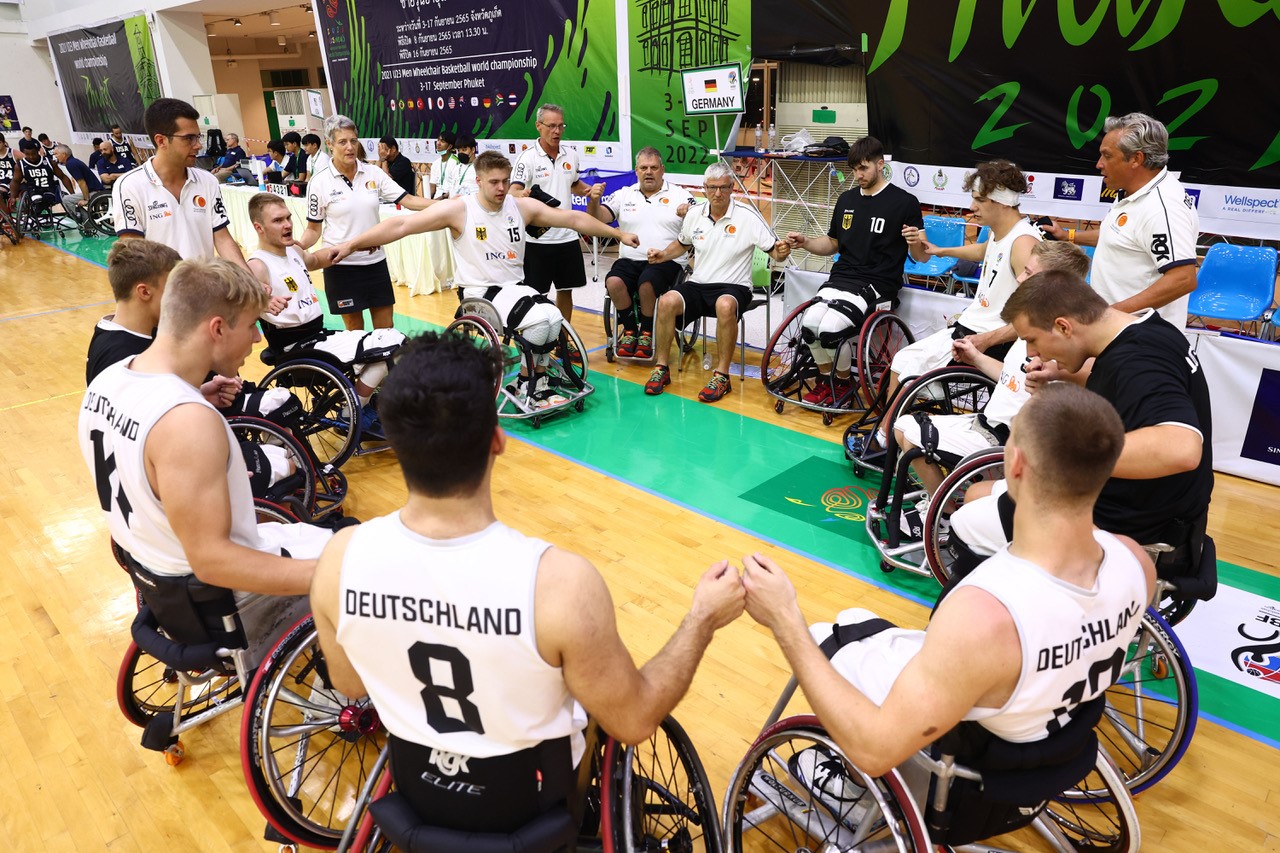 DRS/Team Germany: 14:0-Lauf im 4. Viertel - Deutsche U23 besiegt USA ...